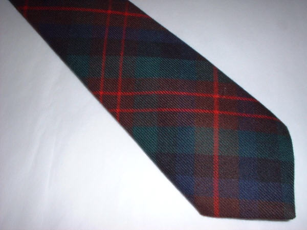 MacDuff Hunting Tie - Edinburgh Castle Scottish Imports